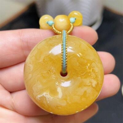 天然俄料原矿蜜蜡平安扣吊坠女款项链34.8克收藏级妖花纹无烤色凯