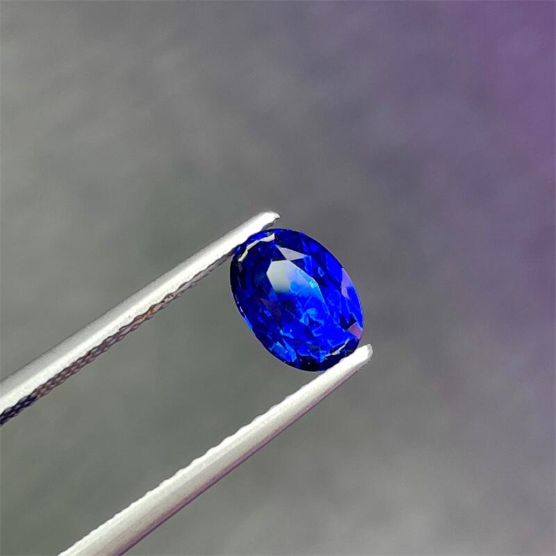 天然皇家蓝色蓝宝石IGS证书火彩满1.65克拉镶嵌裸石项链手链悠