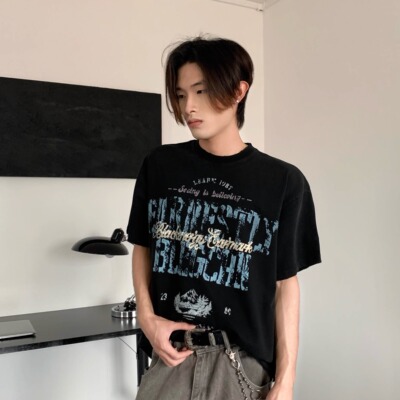 Uekk字母印花水洗做旧复古短袖男