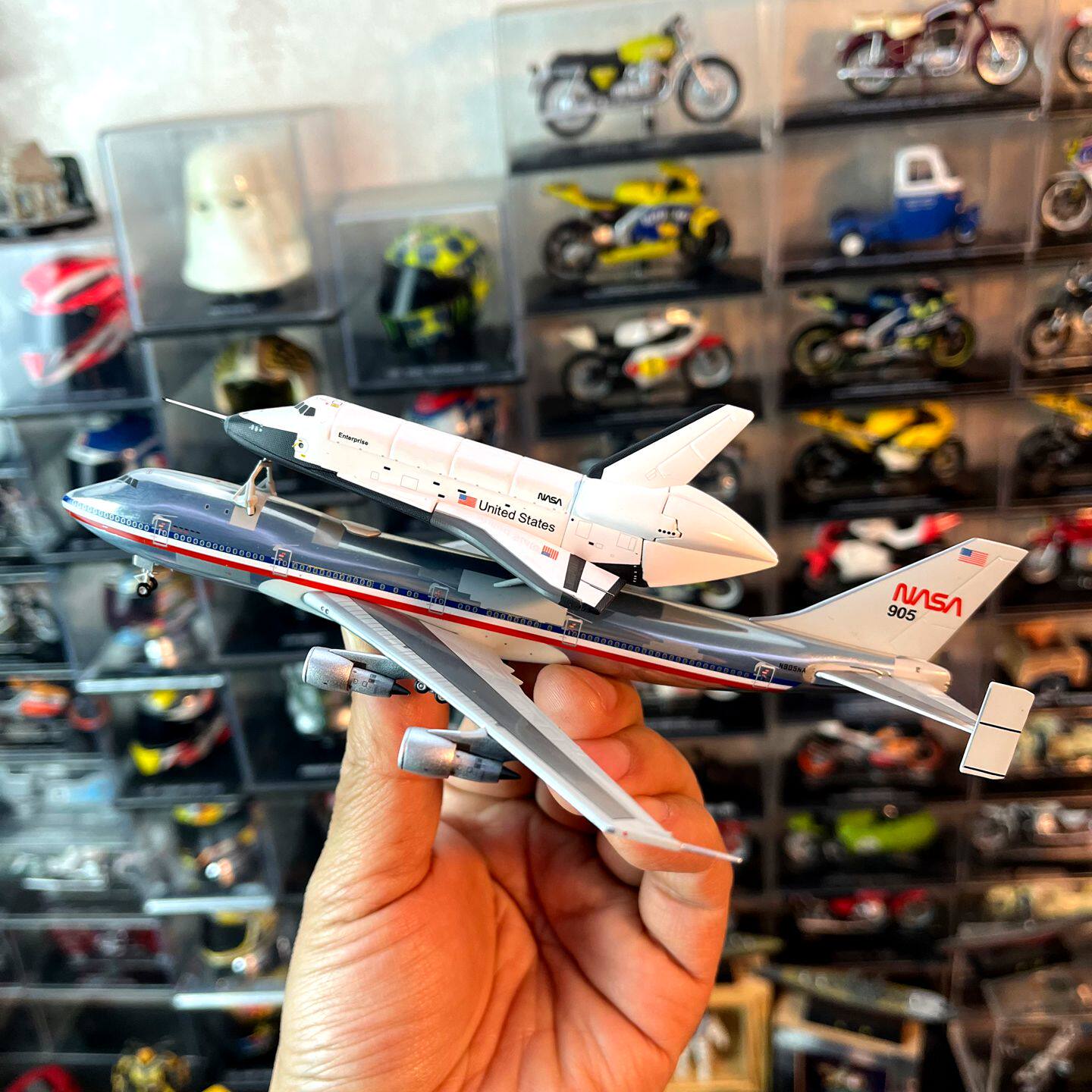 1:400比例合金飞机波音747-123NASA航天飞机运输机模型收藏摆件