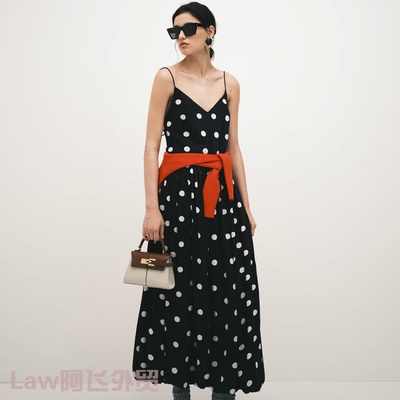 ShortsleevedT-shirtslimshortto