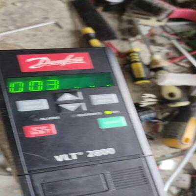 丹佛斯VLT2805PT4B20STR...变频器二手拆机p