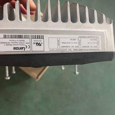 议价E84DGDVB37142PS 伦茨变频器 工业自动化控制驱动装置维修