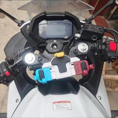 GSX250机车手机架座减震五匹螃蟹导航保护摄像头骑行支架