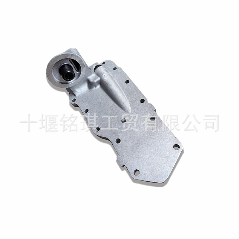 康明斯6BT5.9发动机机油滤清器座工程机械机油散热器座C4934217