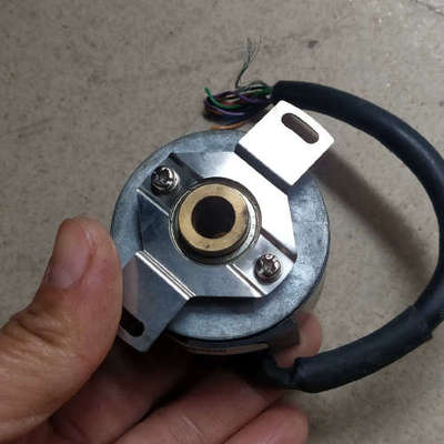 伺服电机编码器ZZ4809-2500BZ-P8L6V05-0议价