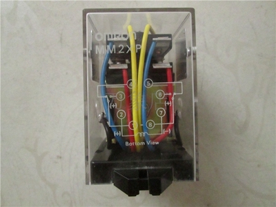 继电器 MM2XP 24VDC 实物拍摄