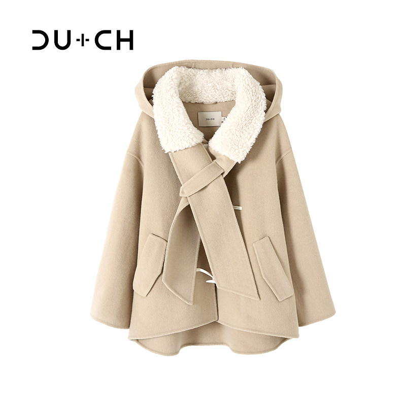 CU+CH蔻趣秋冬女韩版牛角扣拼接绵羊毛呢子大衣短款外套_虎窝淘