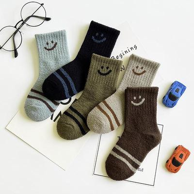爱嘀嗒珊瑚绒笑脸条纹儿童袜子
