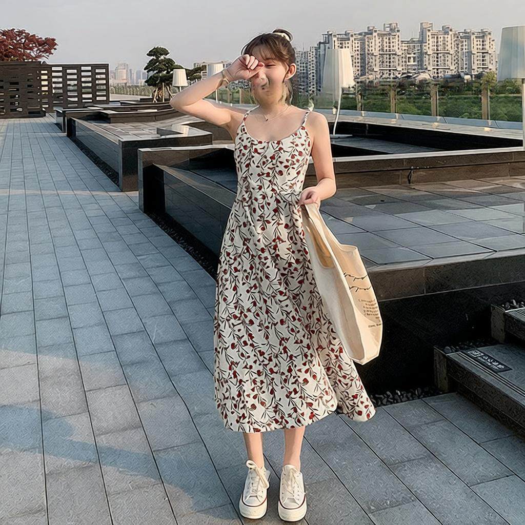 碎花吊带连衣裙女2026夏季新款时尚女装收腰修身显瘦小清新长裙子