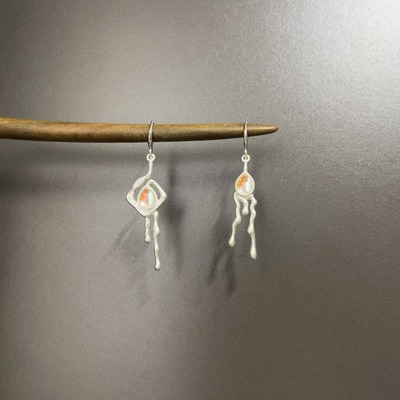 Vintage古着 Drifting on Tearful Seas耳饰