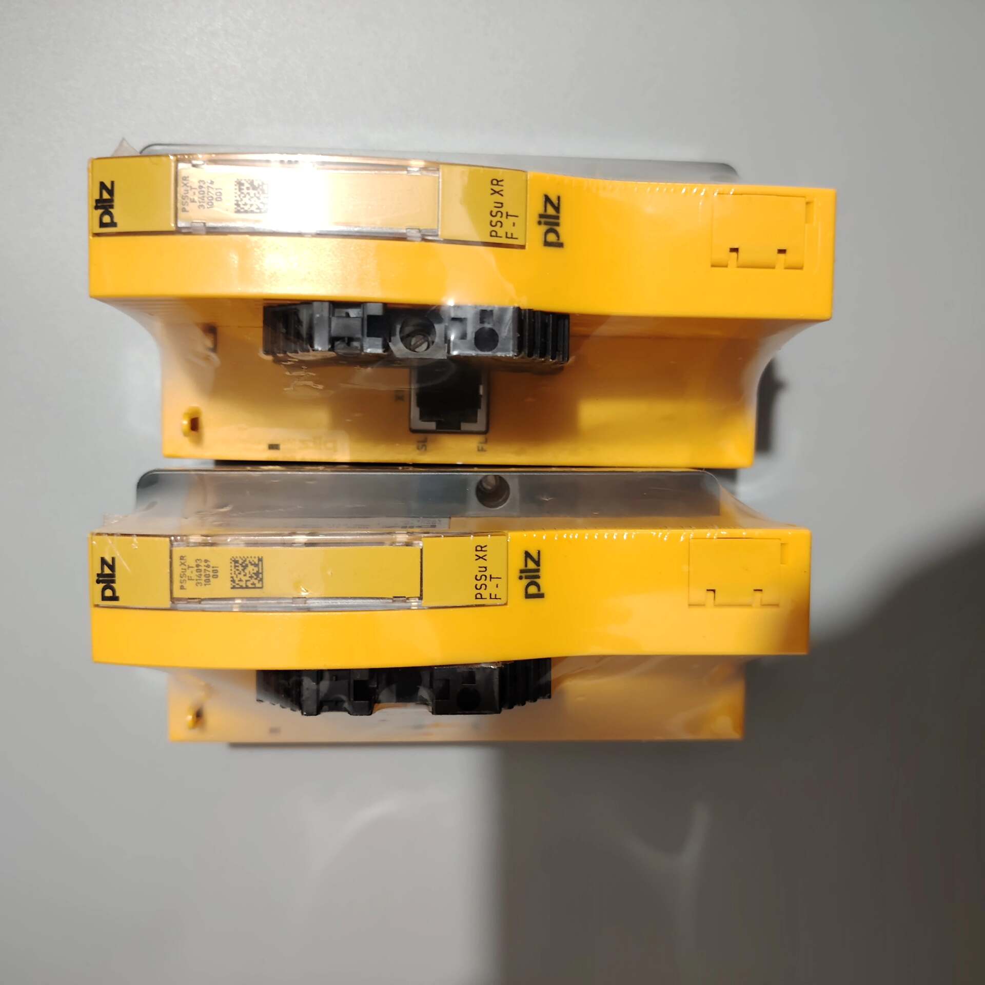 PSSu XR F-T 安全继电器 皮尔兹Pilz 工控自动化配件议价维修