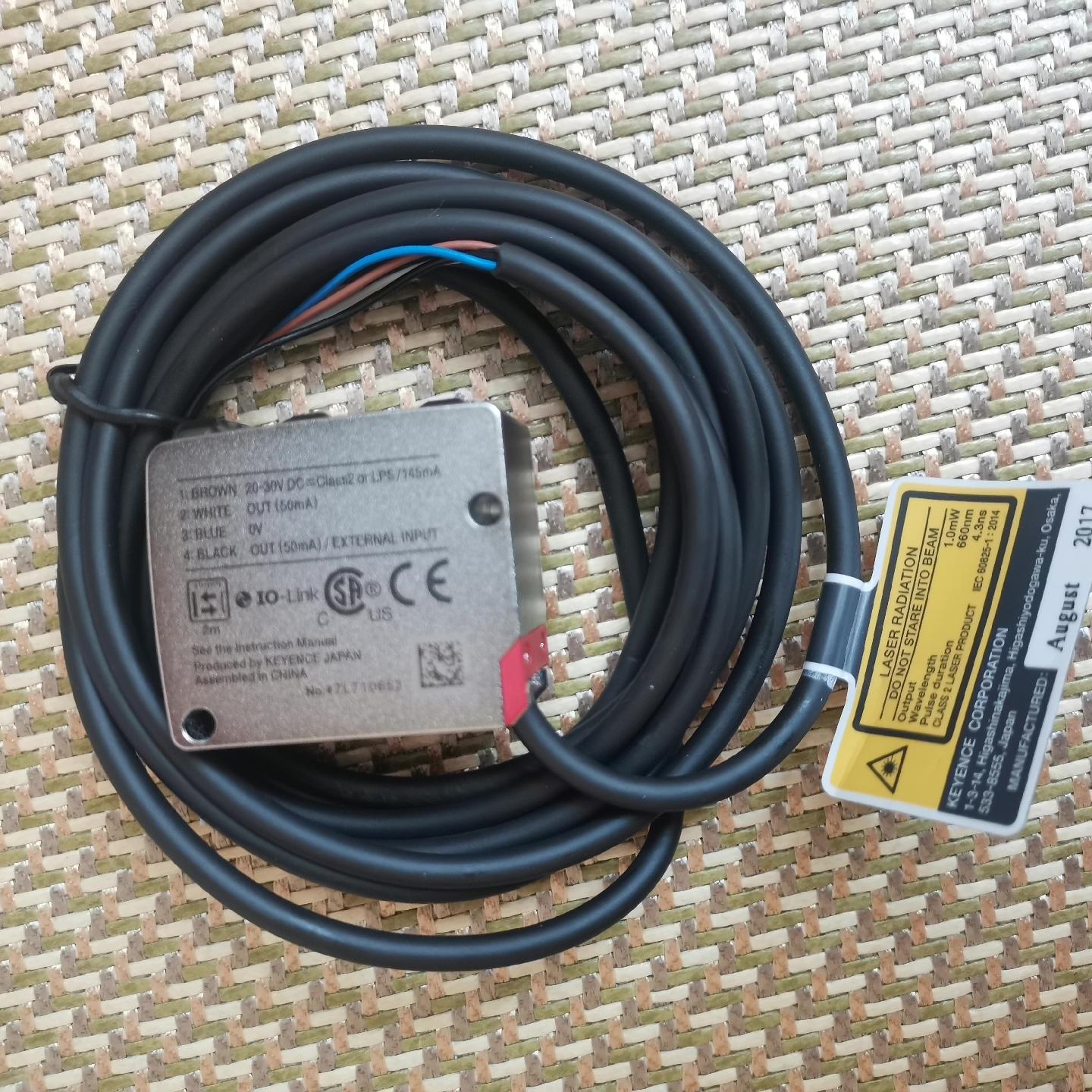 LR-TB2000 激光传感器 工业自动化光电检测感应器件议价维修