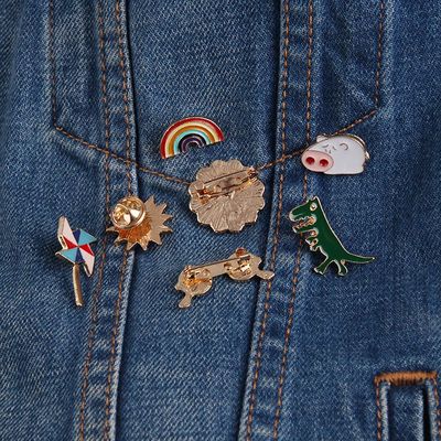 日系可爱胸针华晨宇同款笑脸村上