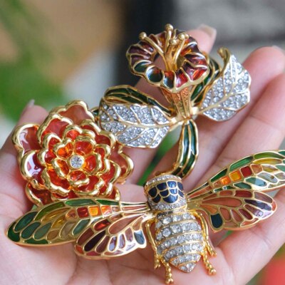 JoanRivers中古蝴蝶胸针