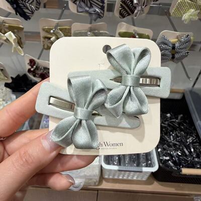 2.23韩国东大门rich women丝光立体花花对夹发夹边夹