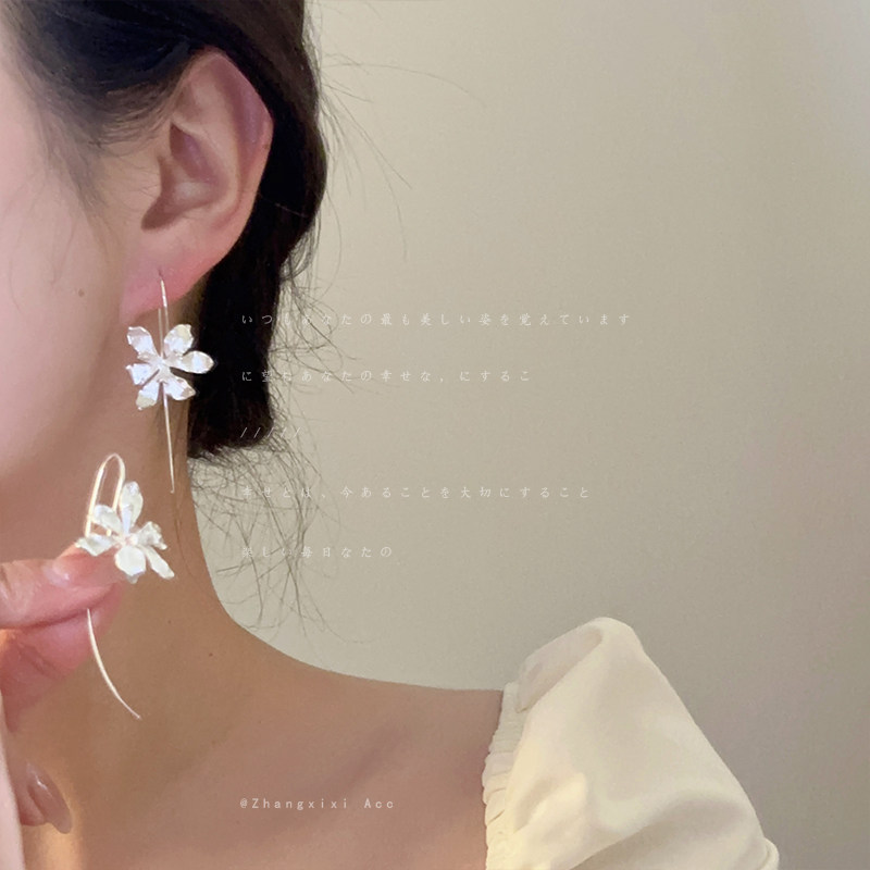 宫廷复古风金属花朵耳勾女小众设计感个性时尚气质百搭耳环耳饰