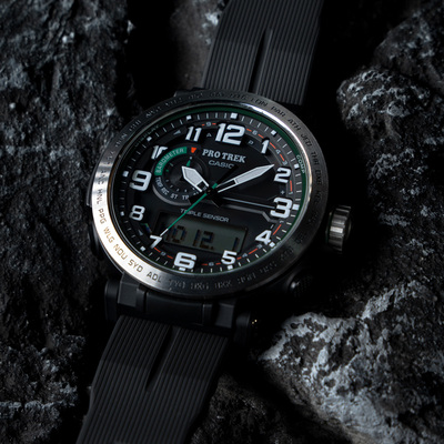 新款卡西欧登山男太阳能温度计指南针气压防水户外腕表PRG-601-1