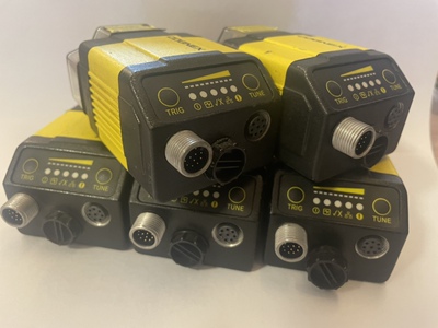 康耐视读码器9成新DM302SX