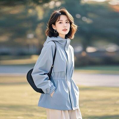 2025开 春新款减龄漂亮洋派超好看冲锋衣女士蓝色收腰连帽薄款外