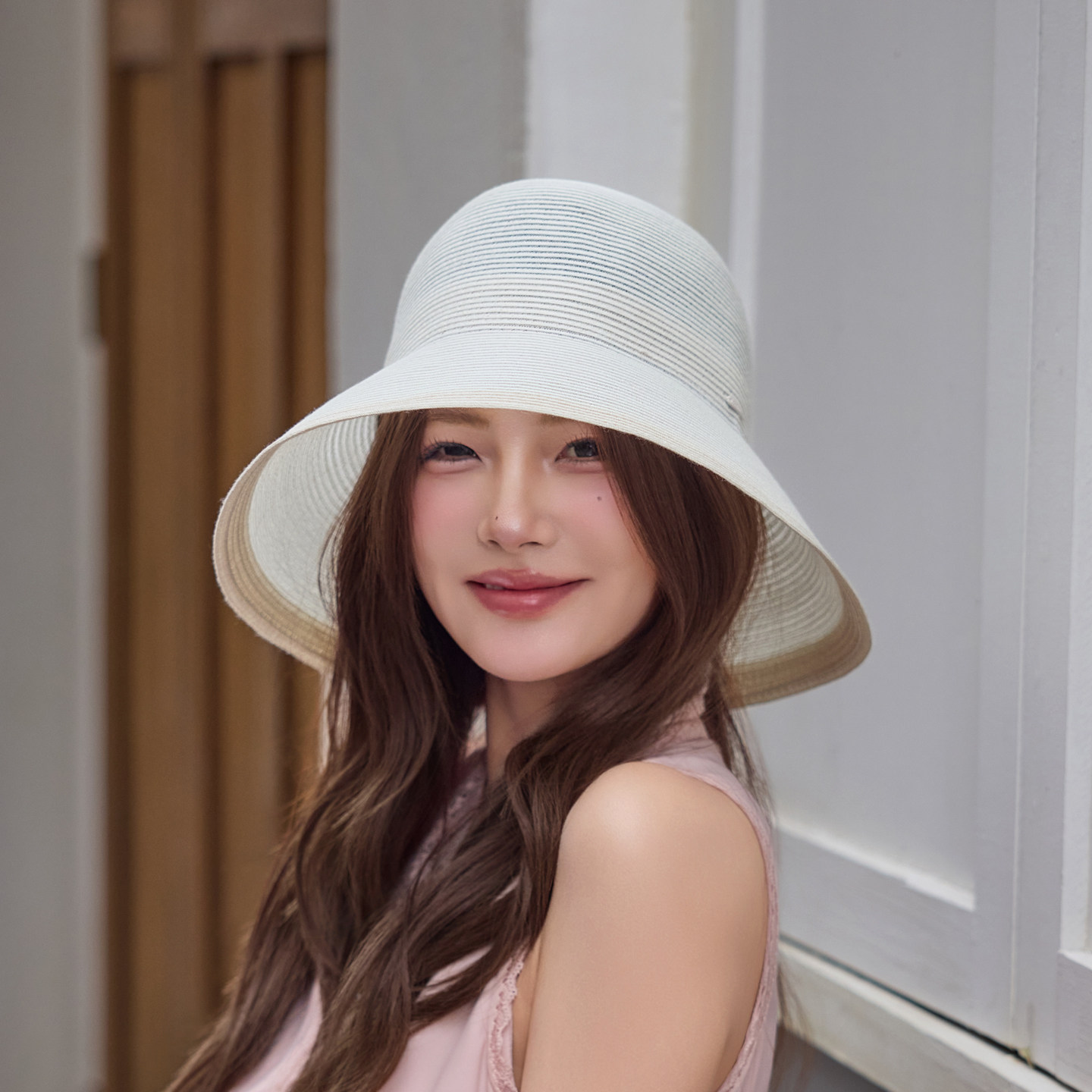 2026夏薄款透气防晒草帽女新款大沿海边沙滩风薄款遮阳渔夫帽子