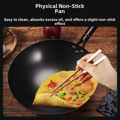 Iron round-bottomed wok 老式圆底铁锅