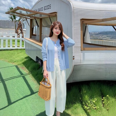 凤凰依屋浅蓝色针织开衫