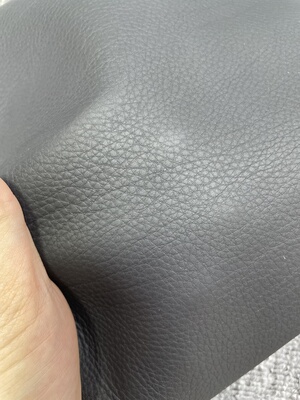 H305厚度1.0mm进口头层黑色哑光质感软牛皮 手感微软 10平方英尺