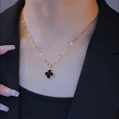 经典黑色双面四叶花吊坠钛钢项链