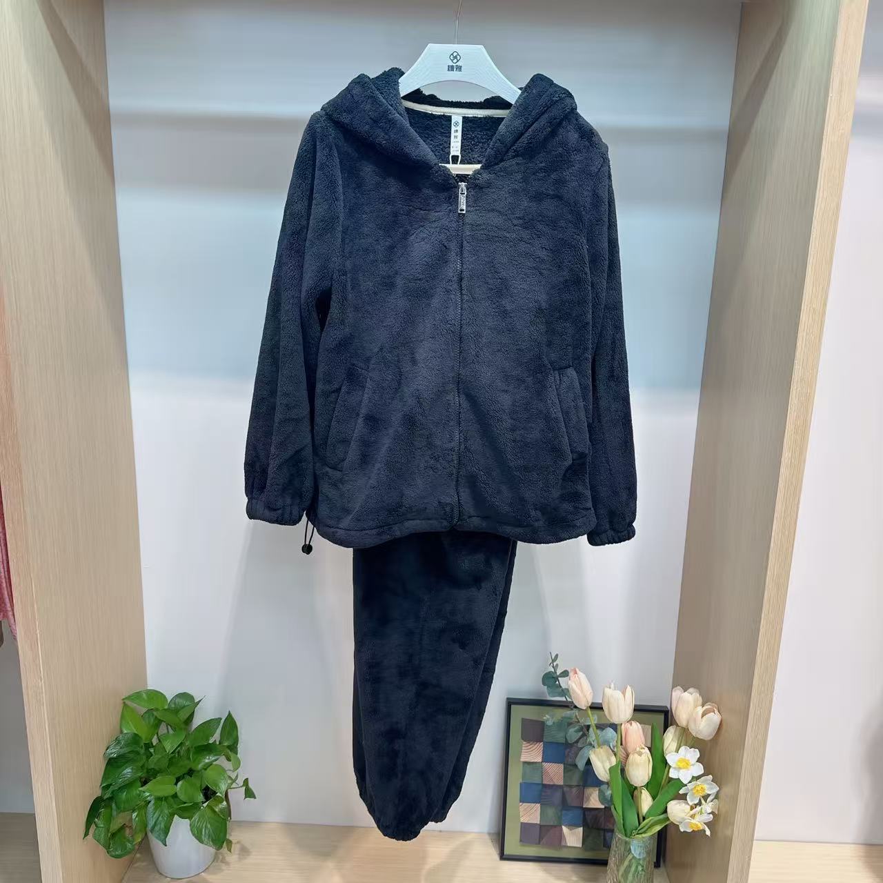 精雅雅舒绒连帽家居服套装女士秋季保暖分体式睡衣休闲风6552340