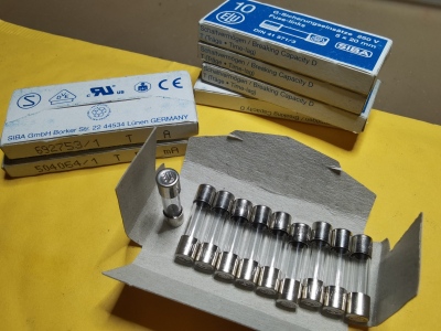 SIBA  T0.315A/0.5A/1A 250V慢溶保险管5X20 ELU