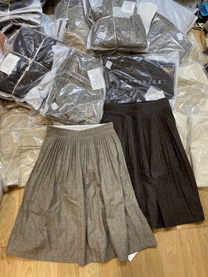 86367韩国秋季新品高腰显瘦百褶裙高品质韩系女毛呢侧拉链半身裙