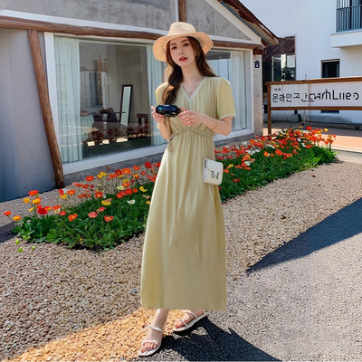 有里布时尚休闲风V领连衣裙女2025夏季新款收腰气质长裙D2131A