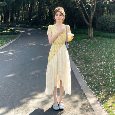 有里布2026夏季新款女法式碎花拼接裙收腰显瘦气质连衣裙 D8609