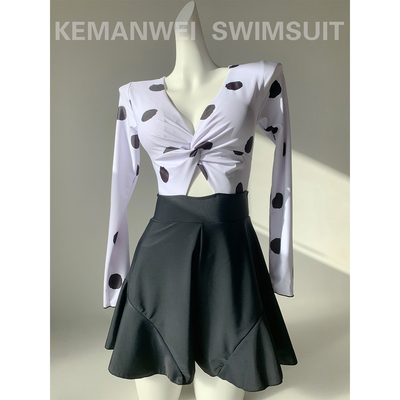 黑白配高腰修身显瘦裙裤泳衣女