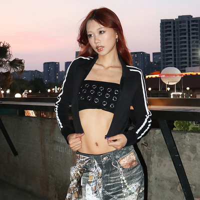 Jennie同款两条杠拉链短款外套女