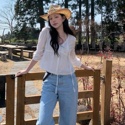 韩国八奶白色蕾丝V领显瘦衬衫