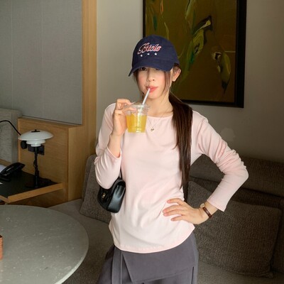 MOGE-设计很特别很韩色系也很美腻包容性强打底衫(不配项链)26179