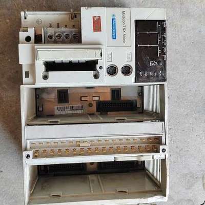 议价TSX3721101PLC通电如图。配件出