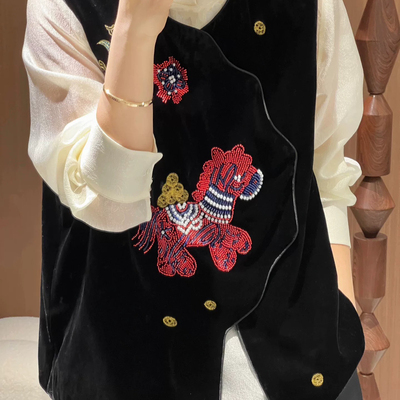 七七26年早春高级感重磅钉珠刺绣丝绒马甲YS1-xx8298