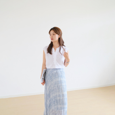 REST HEART 2026夏季新品 V领立体刺绣小花无袖小衫