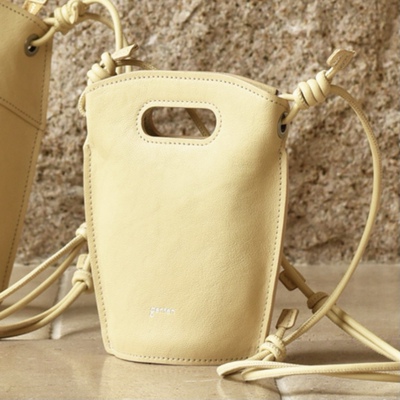 日本代购直邮 genten斜挎单肩包 手机包 羊皮