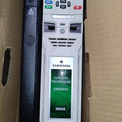 议价 M600-04400150A10100AB100 变频
