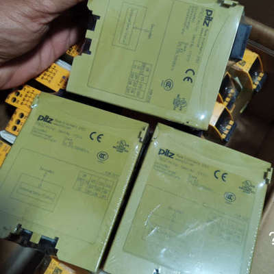 议价PNOZ MC4P 序列号773711有3个全新原装正品