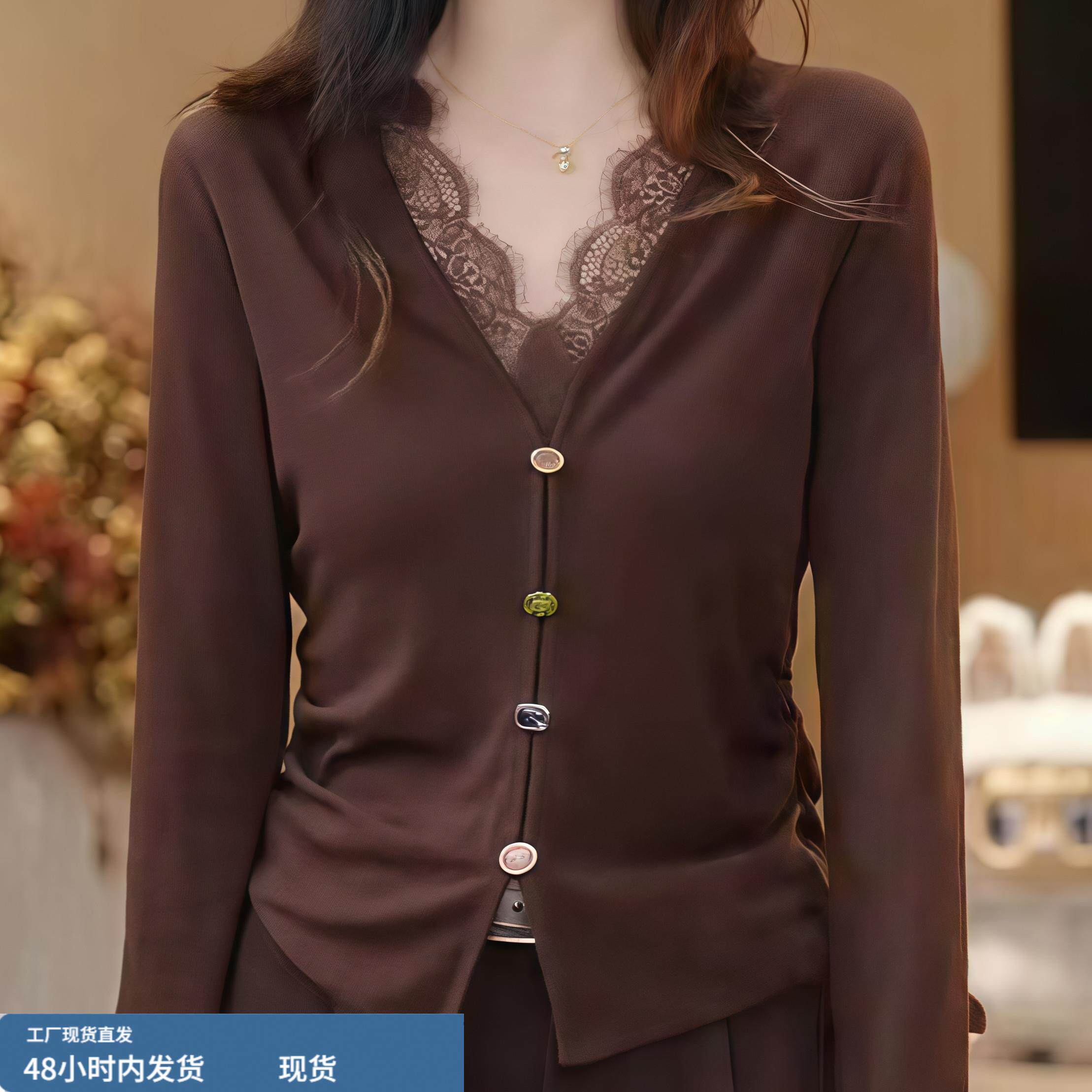 德绒法式复古蕾丝拼接v领长袖T恤女秋冬新款显瘦显瘦打底保暖上衣