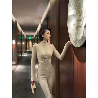 XULU原创纯色瑞士绒堆堆领上衣纽结修身时尚设计高领长袖打底衫