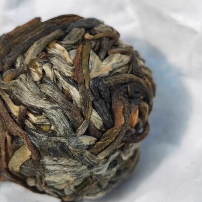 2021冰岛龙珠 香甜细柔出汤细腻冰糖韵明显 叶底油润墨绿肥嫩耐泡