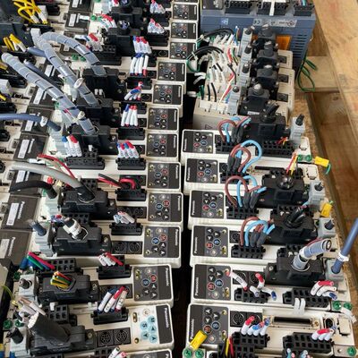 型号MADDT1207 单相输入 200-240V交流电。A