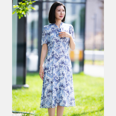 皮尔卡丹女26夏季新款蓝色印花短袖靓丽淑女连衣裙P52024D5069L3