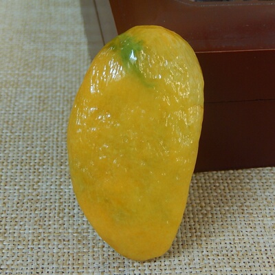 缅甸A货翡翠原石半明料玉石毛料大马坎黄加绿料子边角料挂件K9697